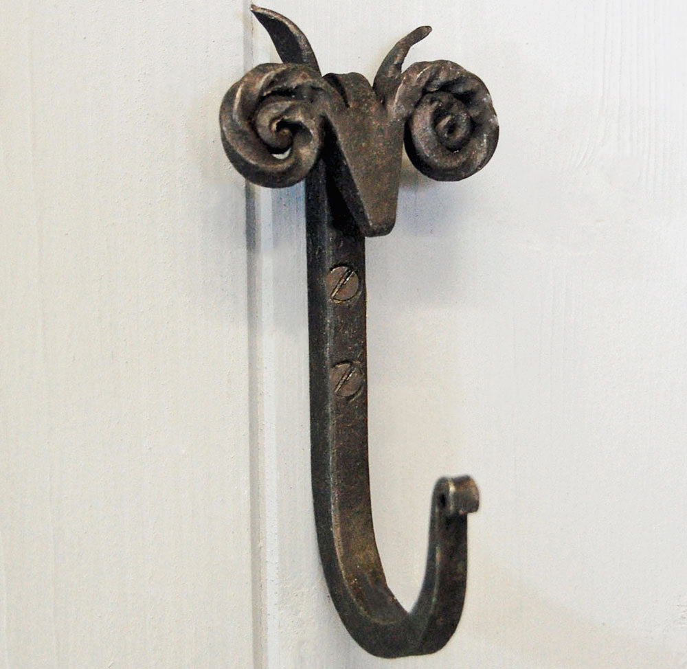 Hand forged iron sheep head shaped coat hook